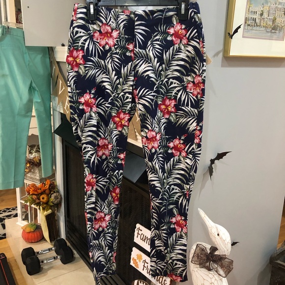 Tea & Cup | Pants & Jumpsuits | Tea Cup Tropical Hibiscus Palm Cropped ...